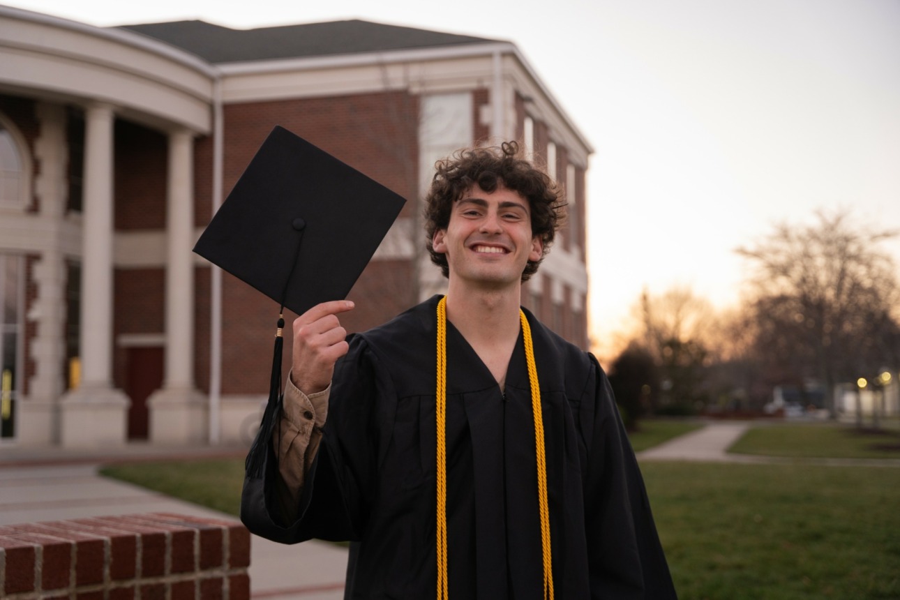 Meet Zack Mcdonald – CanvasRebel Magazine