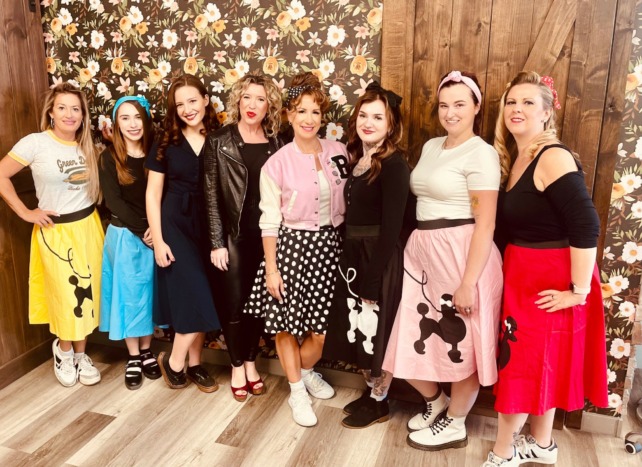 Meet Marisa Barrett – CanvasRebel Magazine