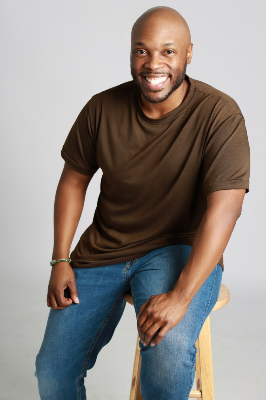 Meet Christopher Noel – CanvasRebel Magazine