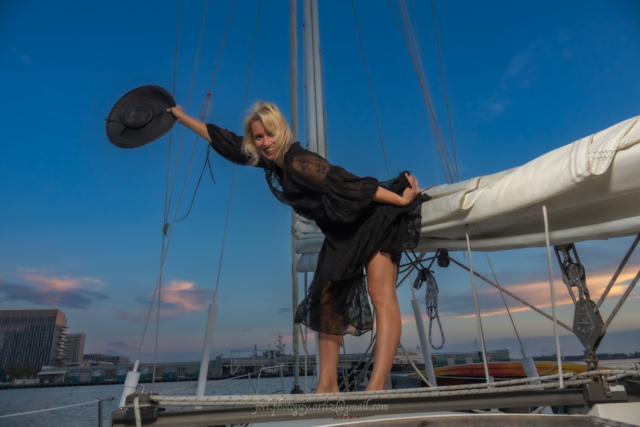 Meet Karina Zamura – CanvasRebel Magazine