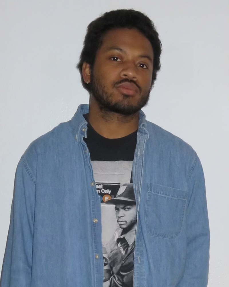 Meet Deshawn Rivers – CanvasRebel Magazine