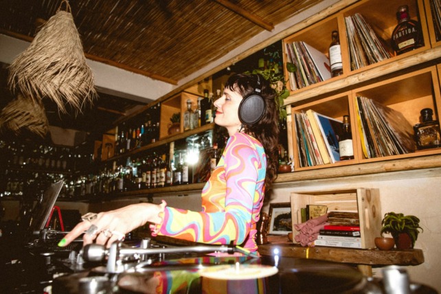 Meet Alicia Beck – CanvasRebel Magazine