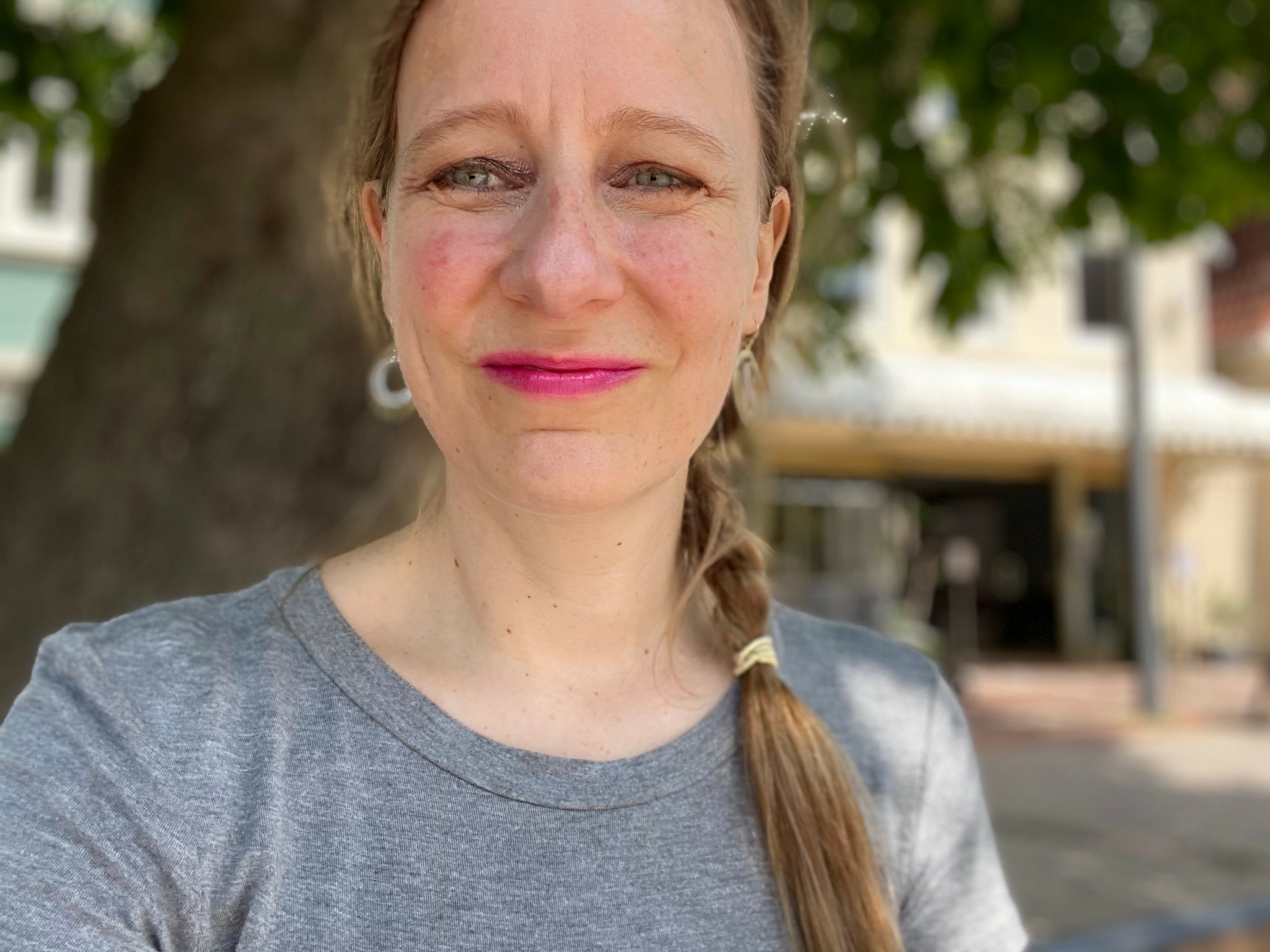 Rising Stars: Meet Esther Boesche – CanvasRebel Magazine