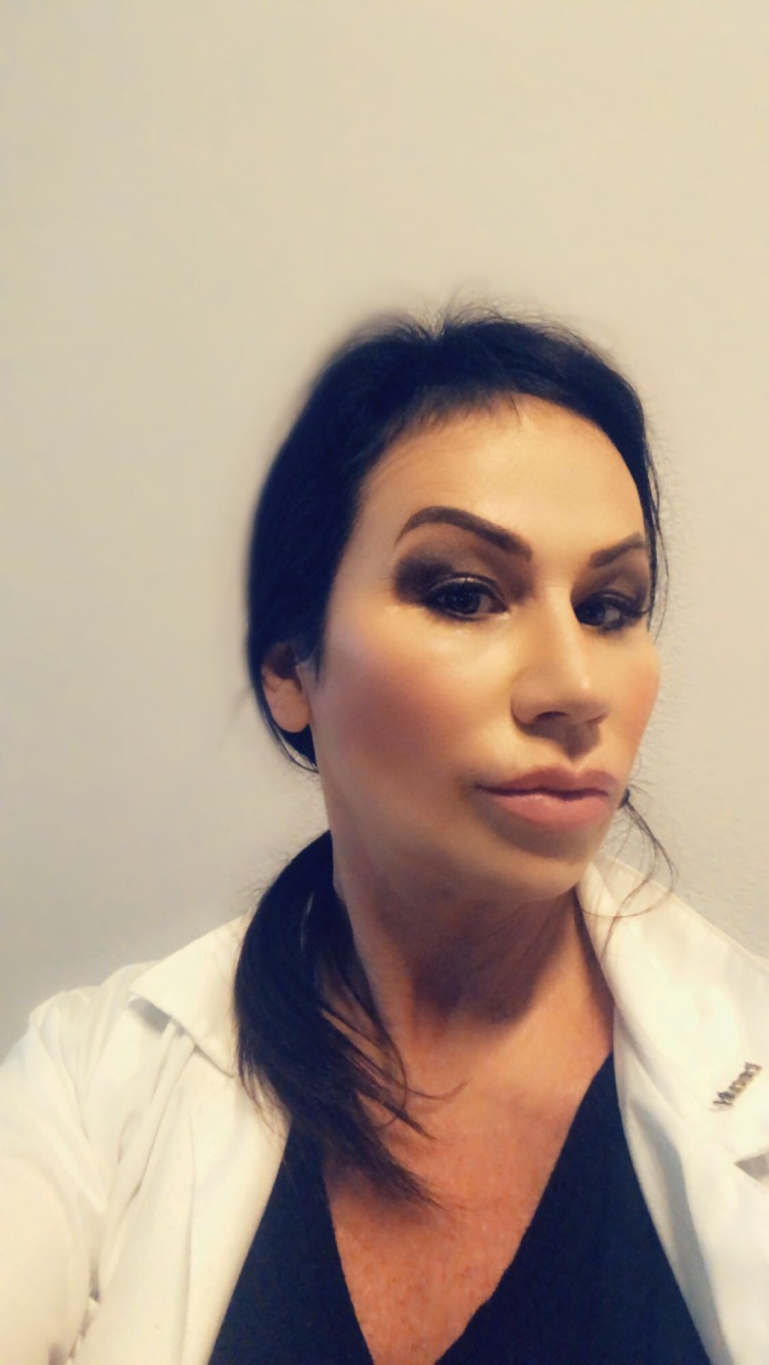 Meet Julie Styles – CanvasRebel Magazine