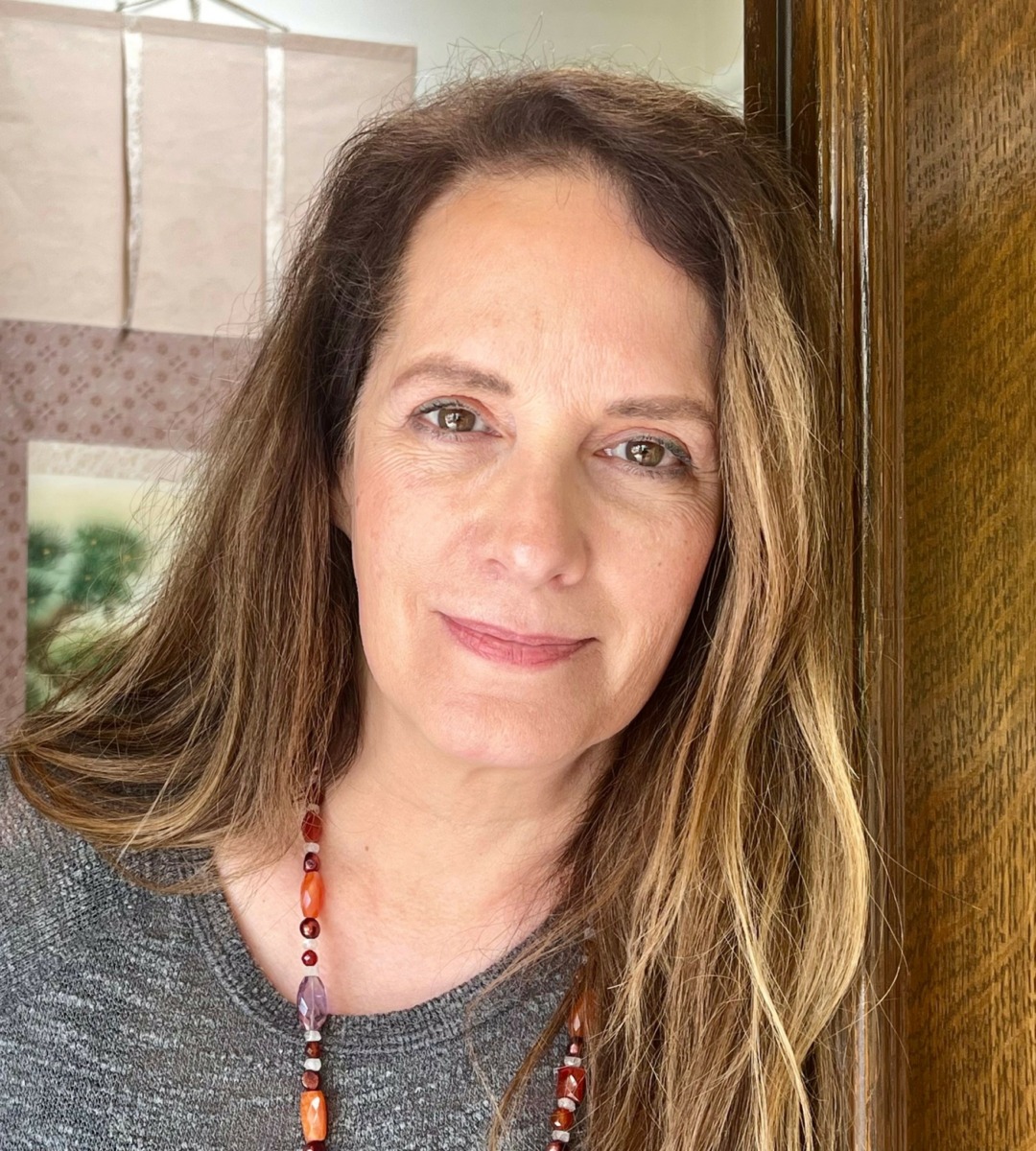 Meet Lisa Haisha – CanvasRebel Magazine