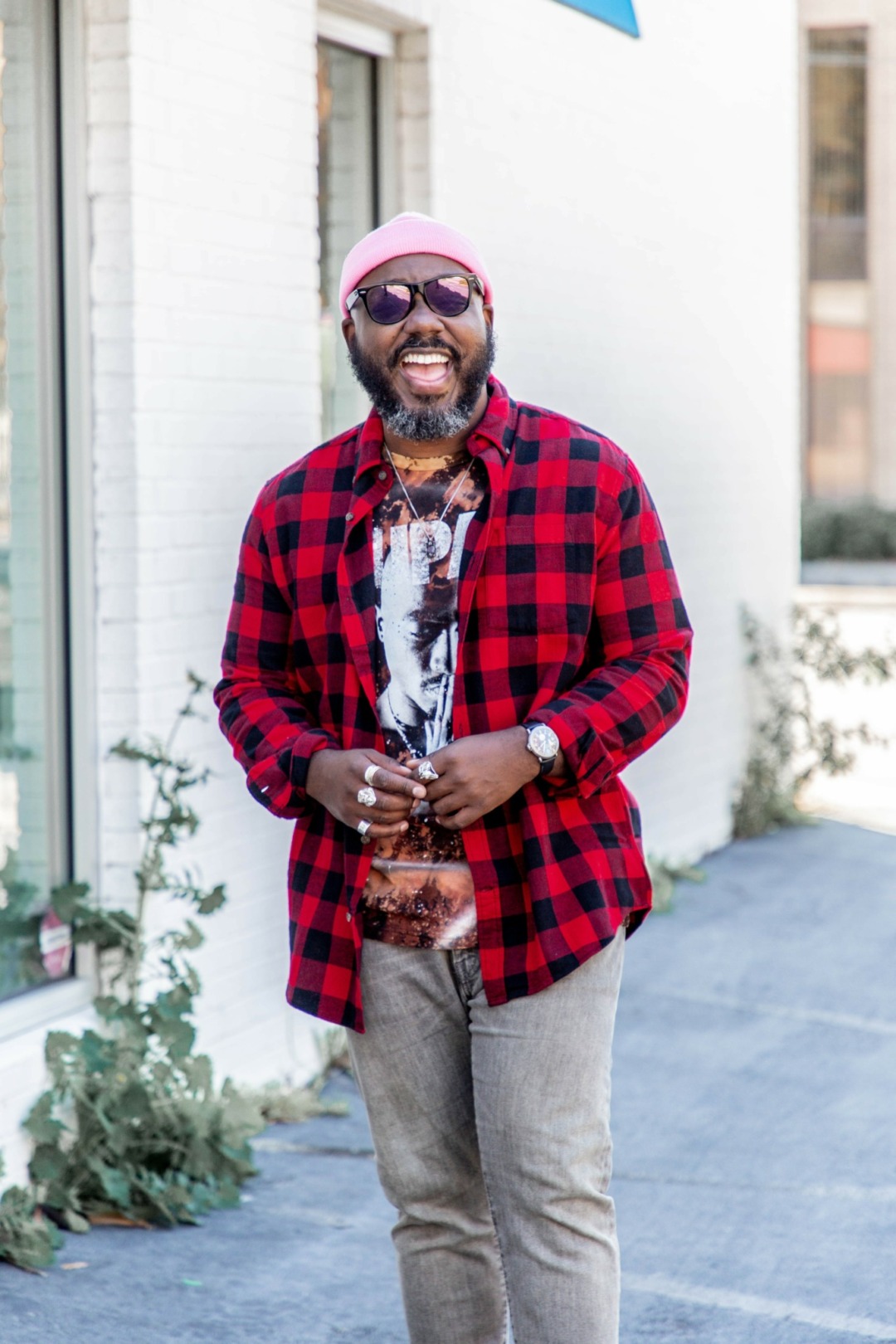 Meet Kelvin Davis – CanvasRebel Magazine