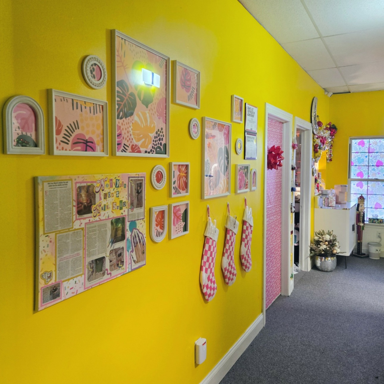 Meet Alexandra Zimmerman – CanvasRebel Magazine