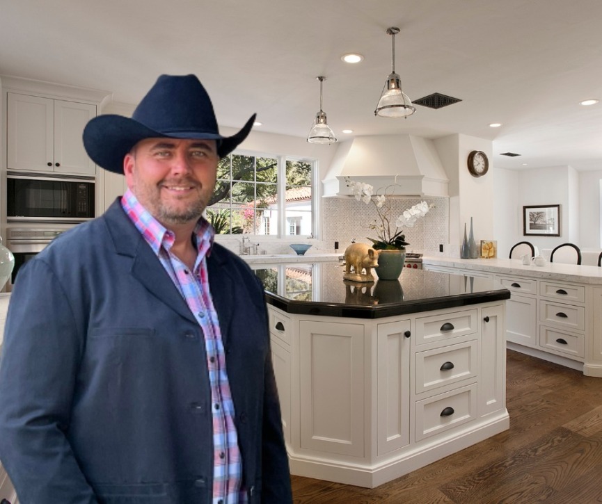 Meet Timothy Ring – CanvasRebel Magazine