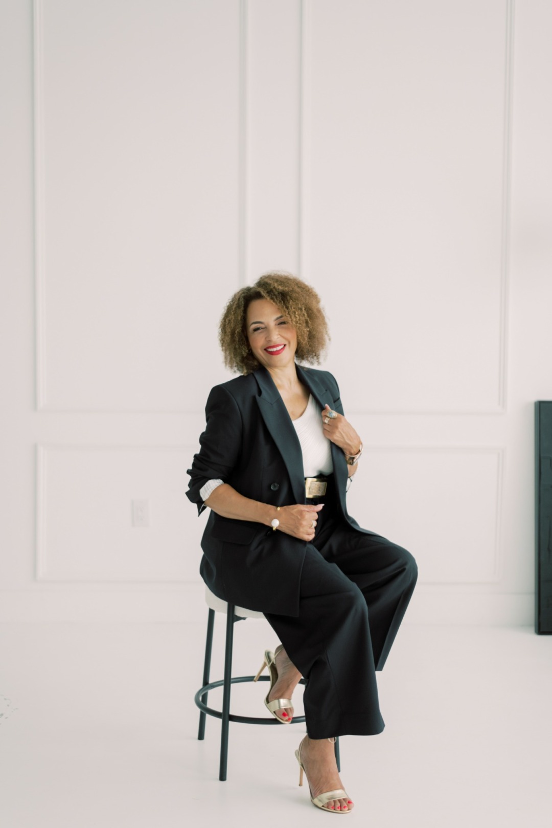 Meet Suzannah Kelly – CanvasRebel Magazine