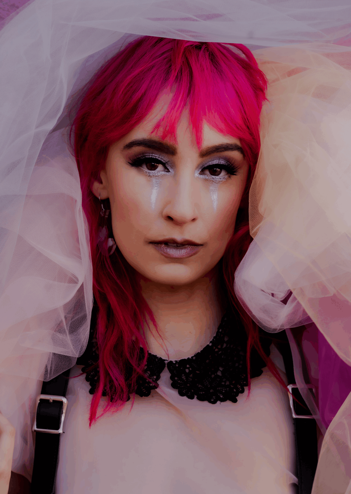 Meet Bec Hollcraft – CanvasRebel Magazine