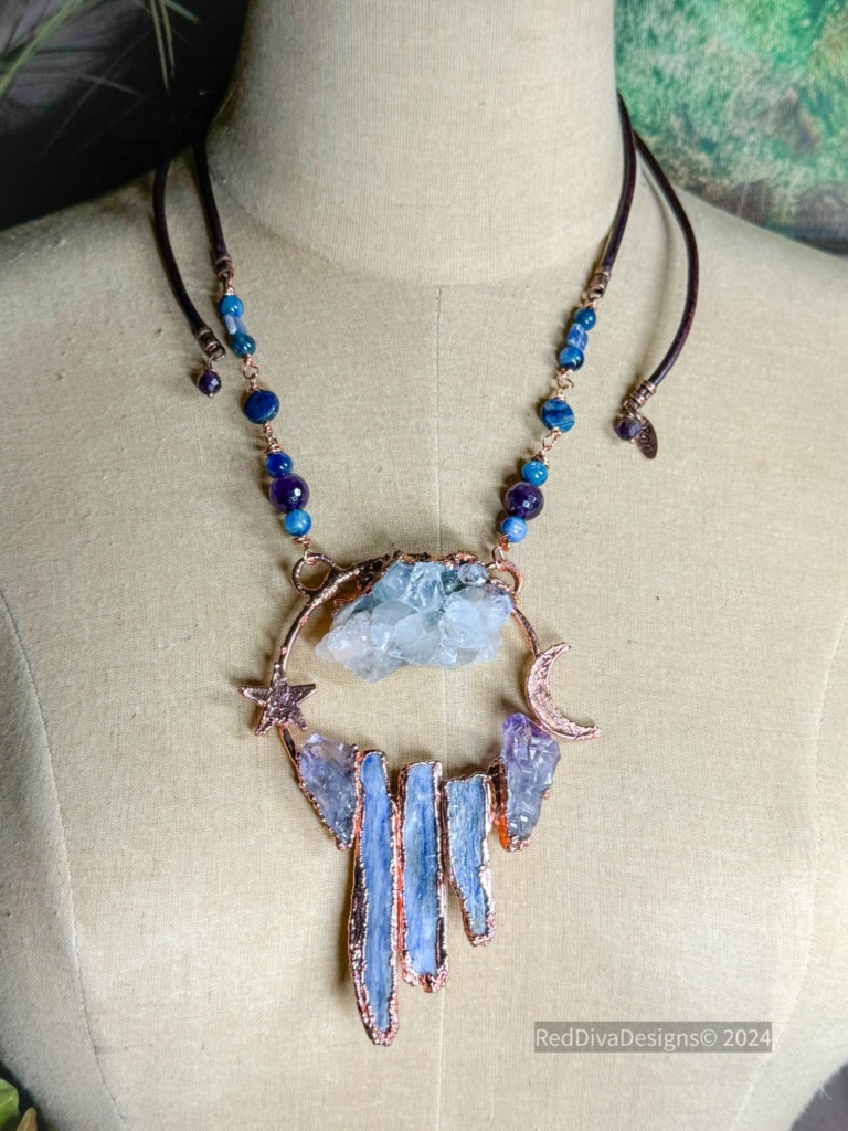 Rising Stars: Meet Mishell Theriot – CanvasRebel Magazine