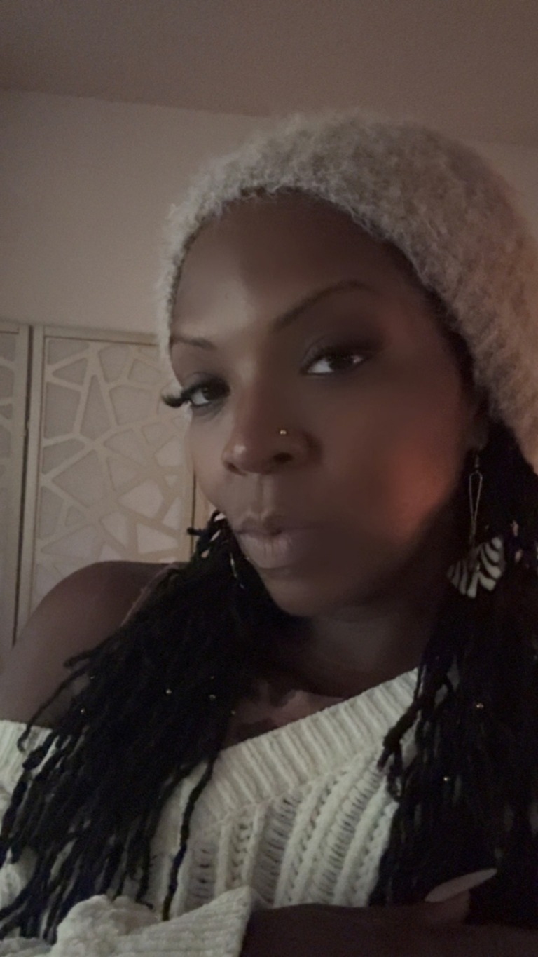 Meet Jewel Monet Lux – CanvasRebel Magazine