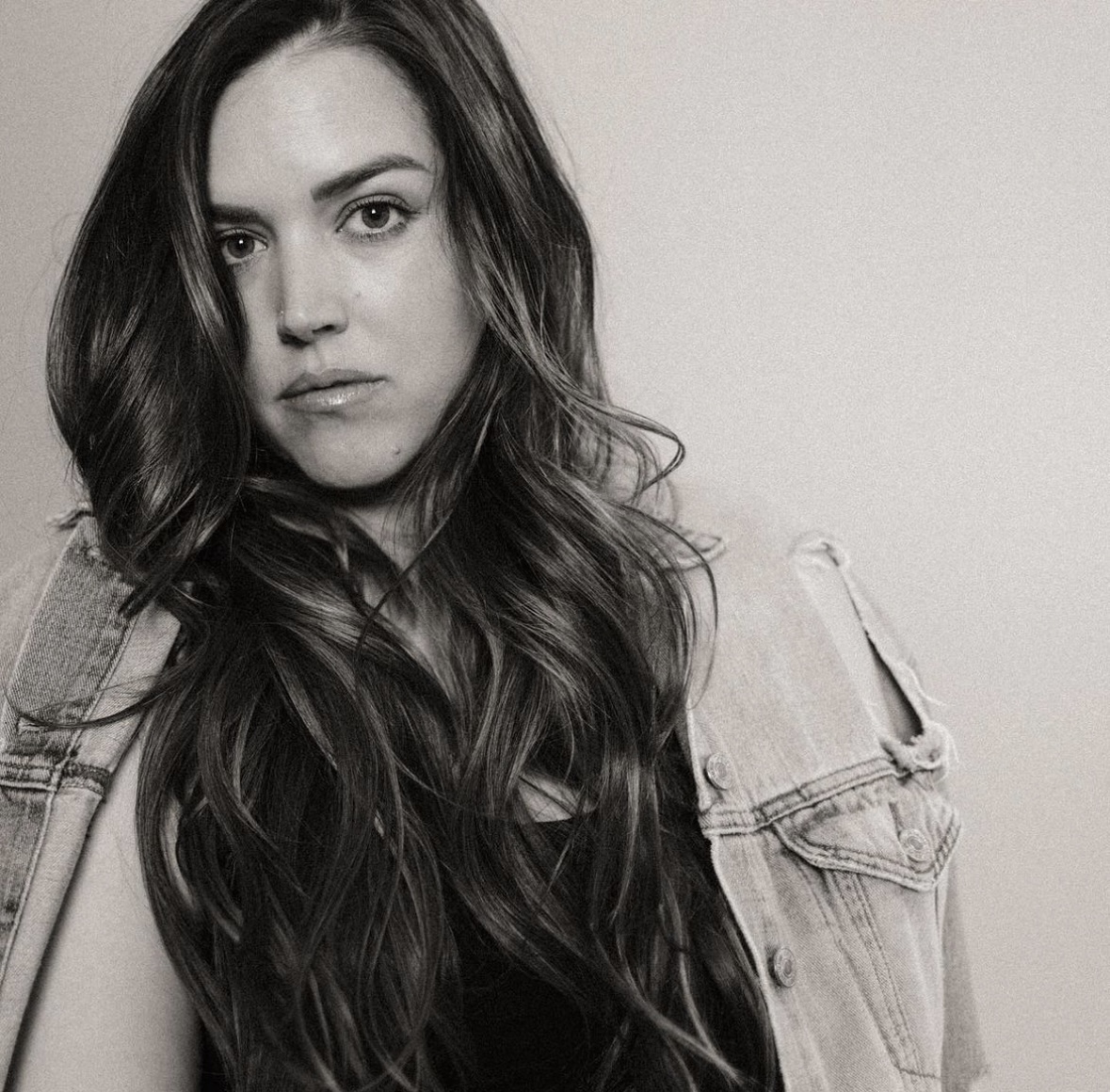 Meet Heather Allen – CanvasRebel Magazine