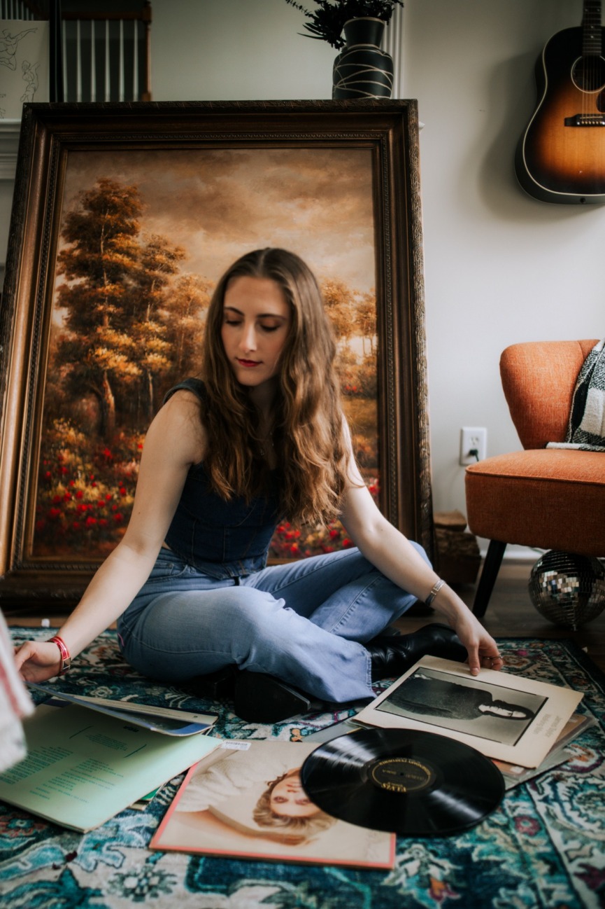 Meet Toni Clare – CanvasRebel Magazine