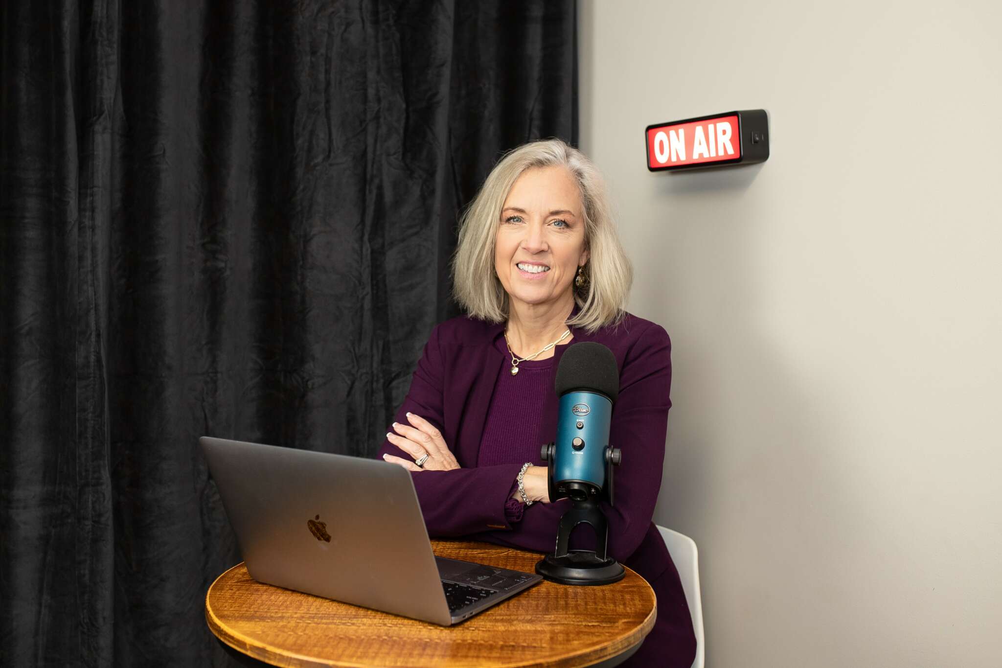 Meet Beth Batts – CanvasRebel Magazine