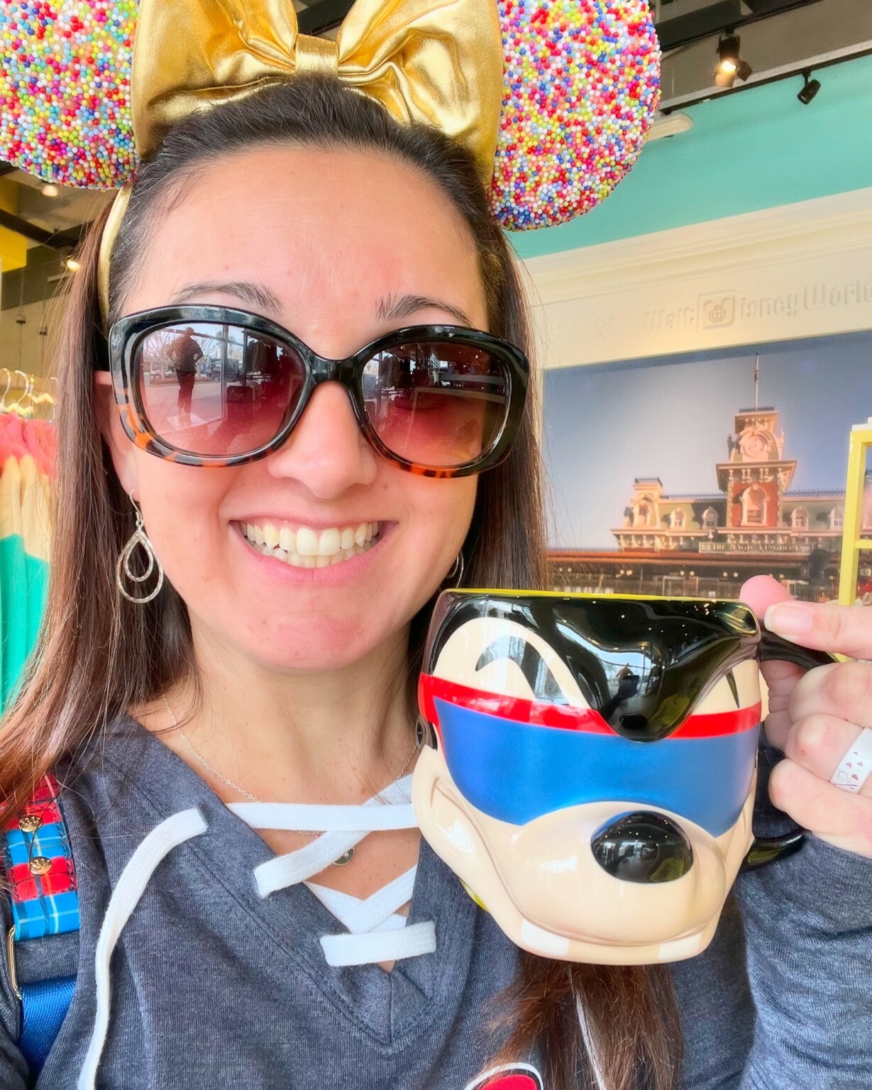 Meet Ashley Bozek – CanvasRebel Magazine