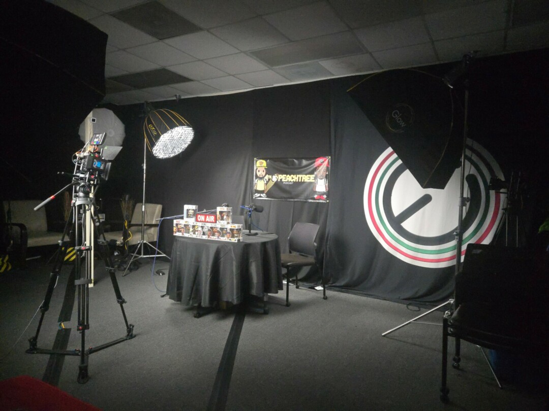 Meet Lawrence Carter – CanvasRebel Magazine