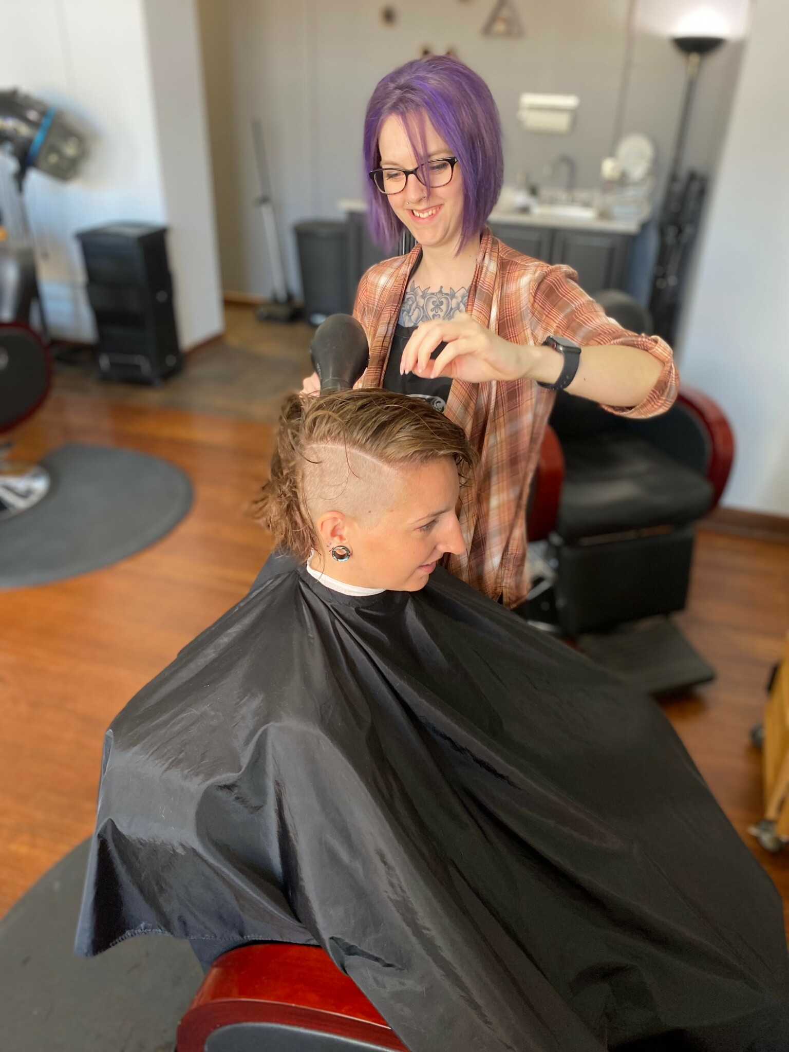 Meet Leanne Stephens – CanvasRebel Magazine